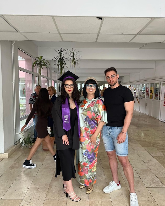 Ozana Barabancea și-a făcut Revelionul la mănăstire | DivaHair.ro