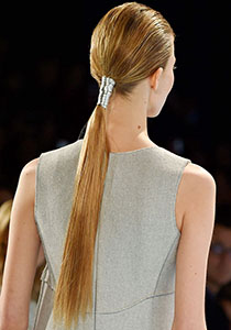 Coada de cal | Coafuri coada de cal 2015 | DivaHair.ro