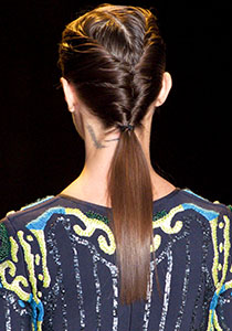 Coada de cal | Coafuri coada de cal 2015 | DivaHair.ro