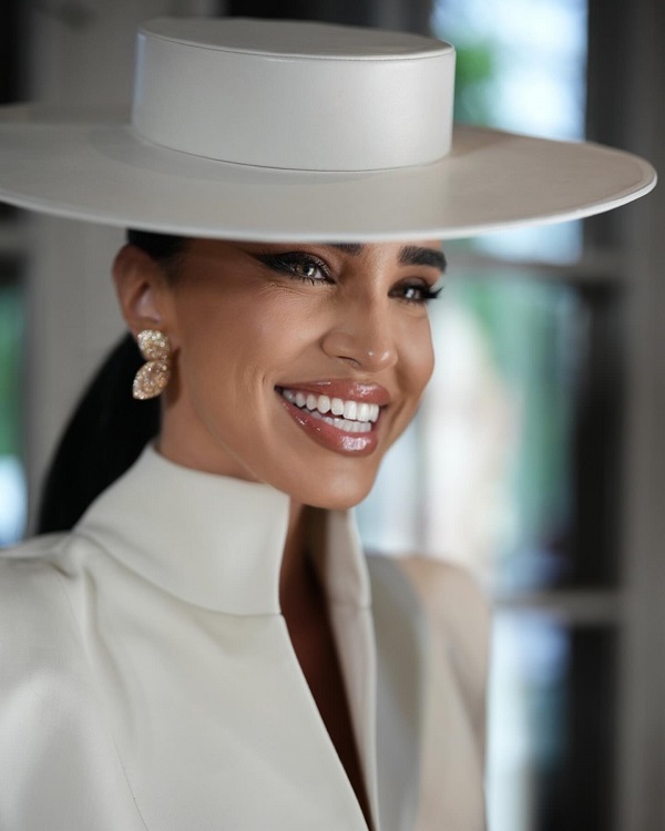 Adelina Pestrițu a îmbrăcat din nou rochia de mireasă | DivaHair.ro