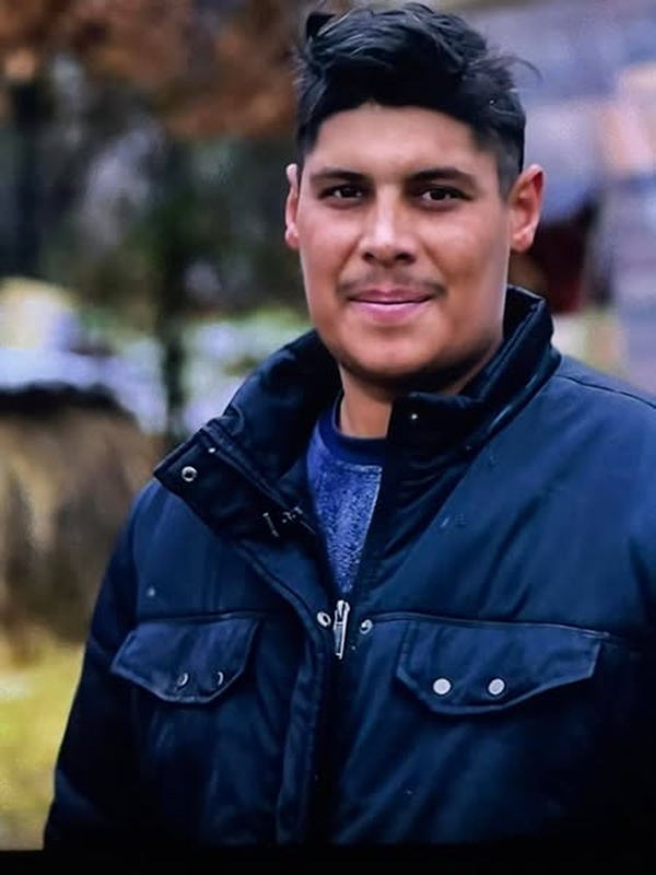 Marius Moldovan își crește frații de la vârsta de 12 ani. A ajuns ...