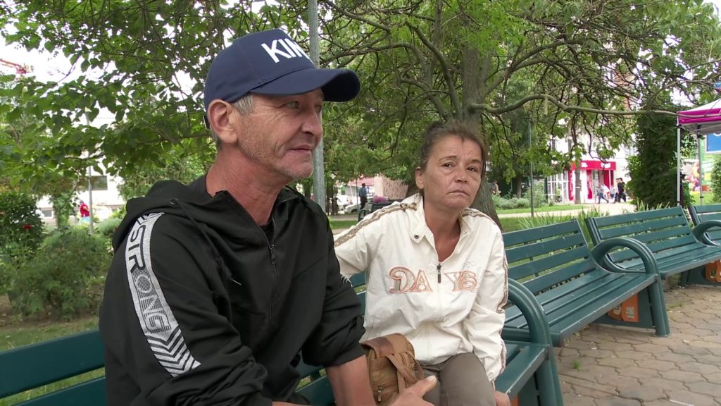 O familie din Buzău a pierdut tot la păcănele | DivaHair.ro