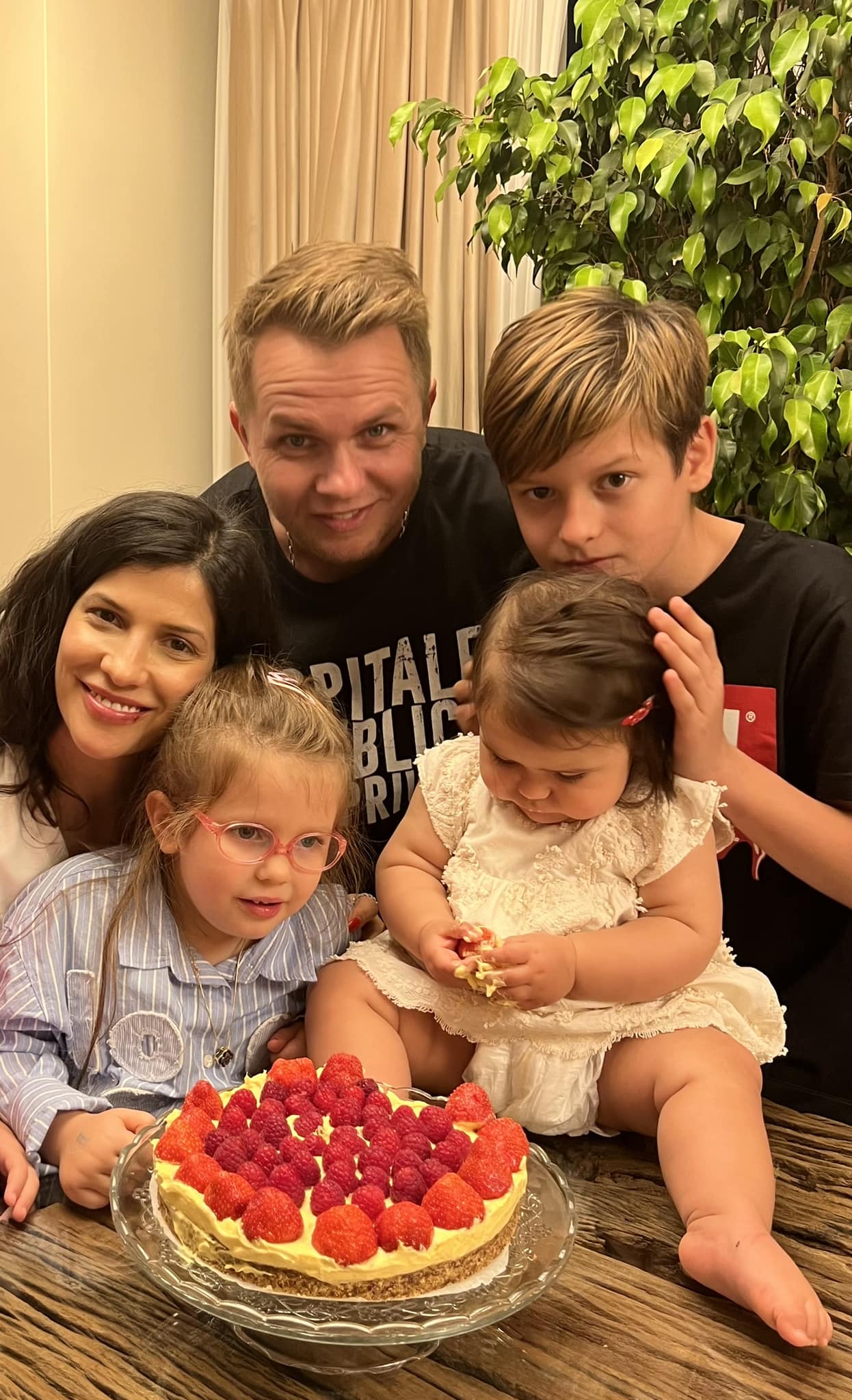 Soția lui Codin Maticiuc a renunțat la carieră | DivaHair.ro