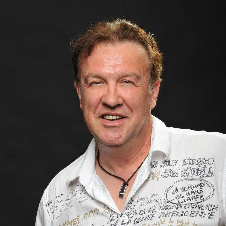 Cine este Alina Munteanu, văduva lui Gabriel Cotabiță, mai tânără cu 27 de ani decât artistul ...